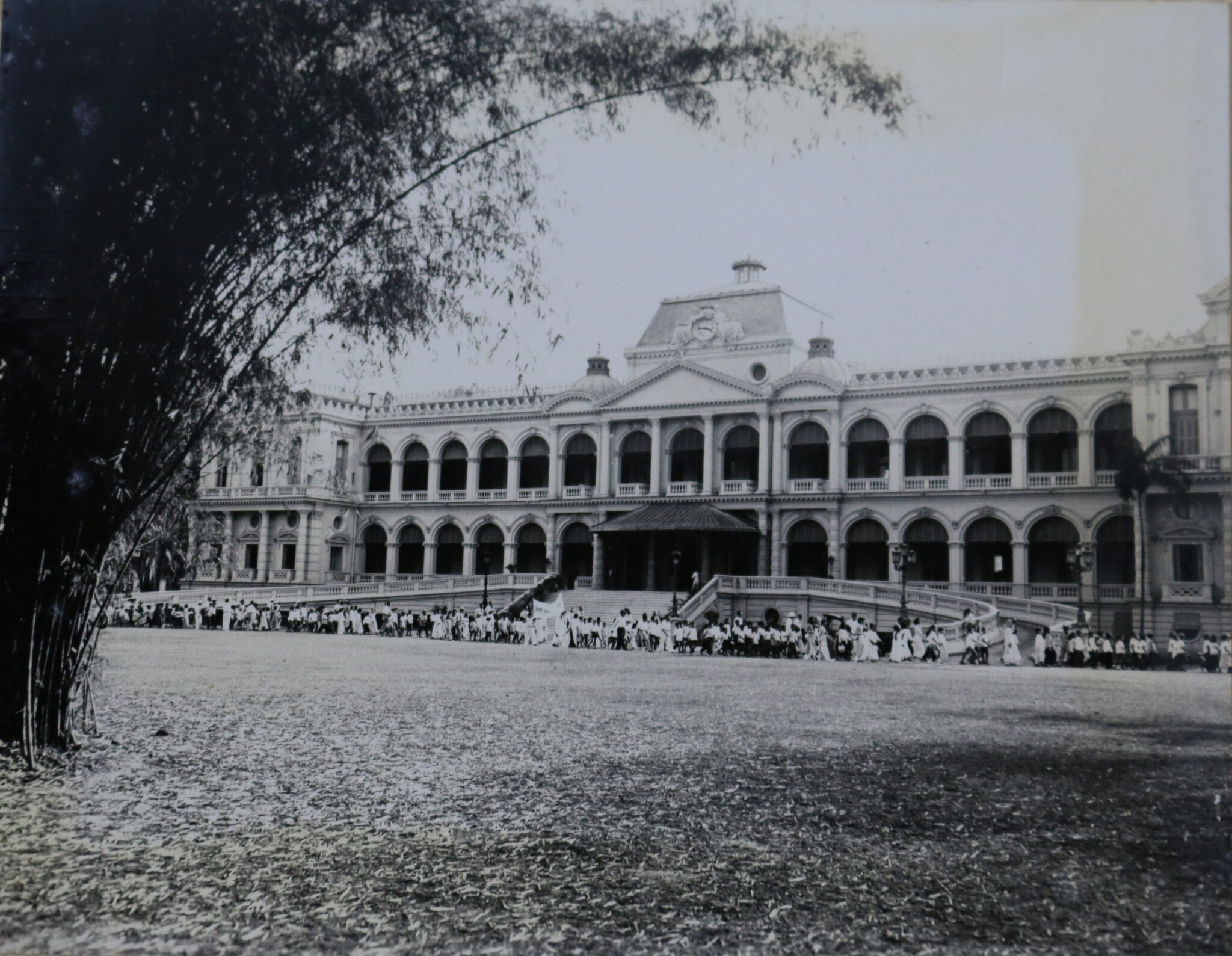 History of Independence Palace - Di tích lịch sử Dinh Độc Lập